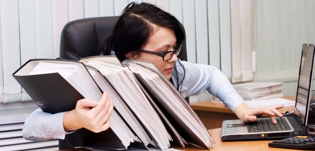 Back Pain? Try these tips for improving your workstation | Torbay and ...